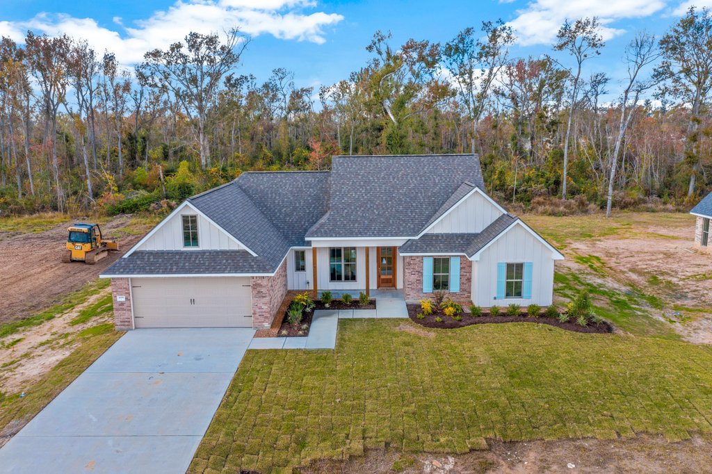 AVAILABLE HOMES – LaRocque Homes